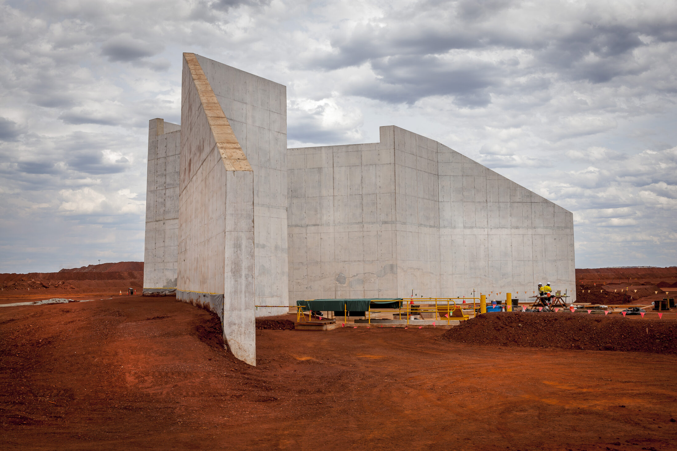 Roy Hill Package 1: Mine Civil Works - Whittens Group